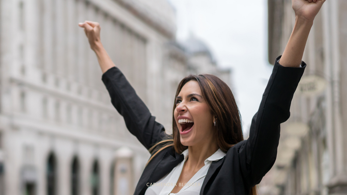 7 Habits of the Always Successful Woman | by Carmenora Blogger | Aug ...