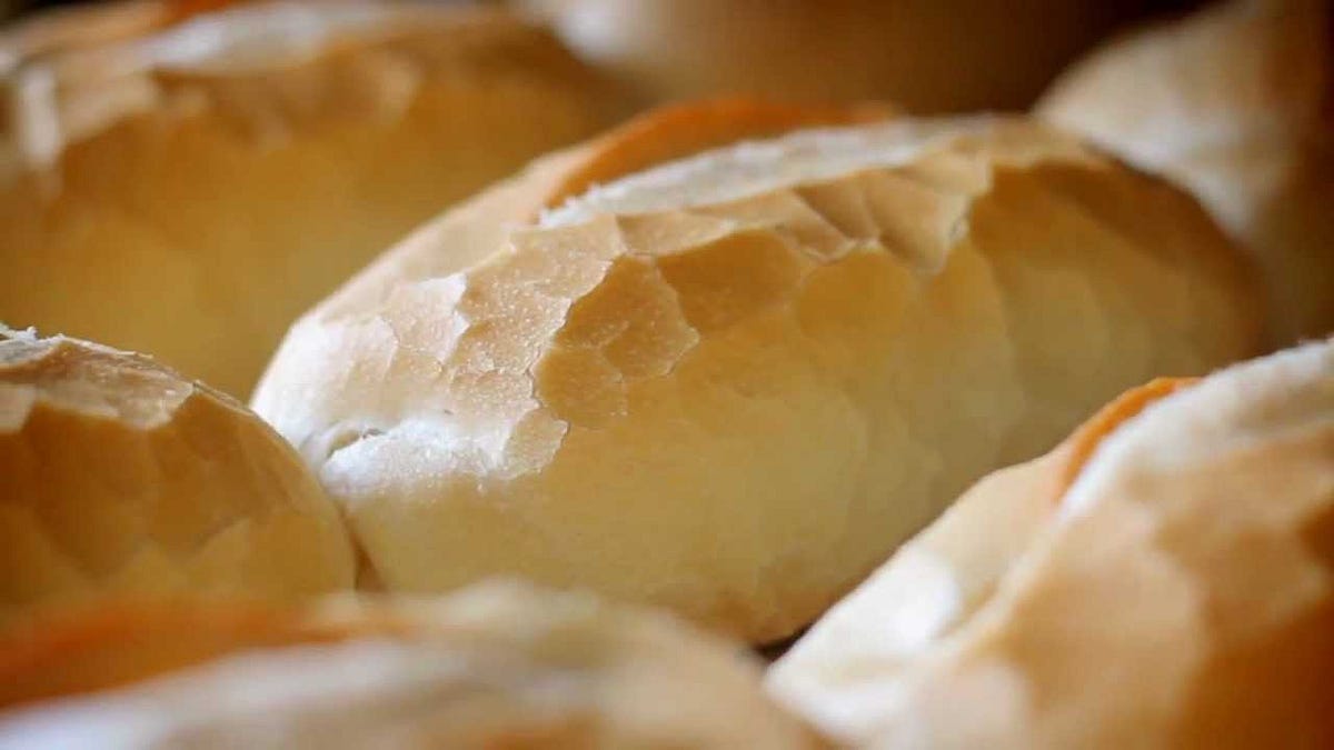 Pão Francês do Brasil. Para a elite brasileira da década de… | by ...