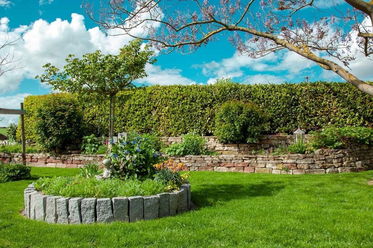 Transforming Saudi Arabian Landscapes: The Art of Hardscape Landscaping ...