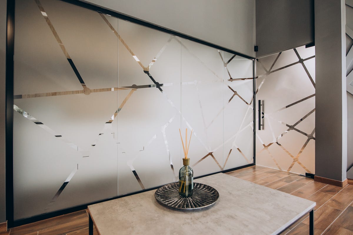 Enhance Your Melbourne Home with Stunning Glass Splashbacks and Shower ...