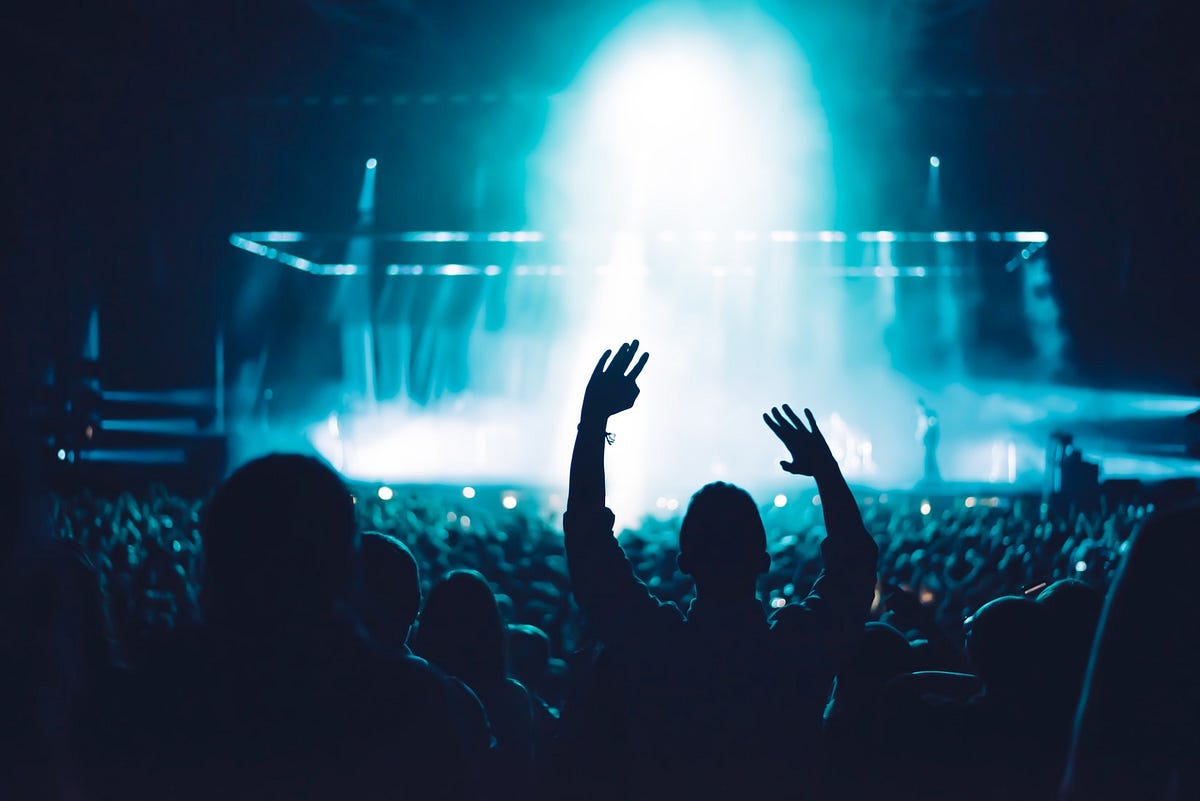 How Gong’s Product Strategy Cultivates Raving Fans | by FirstMark | Medium
