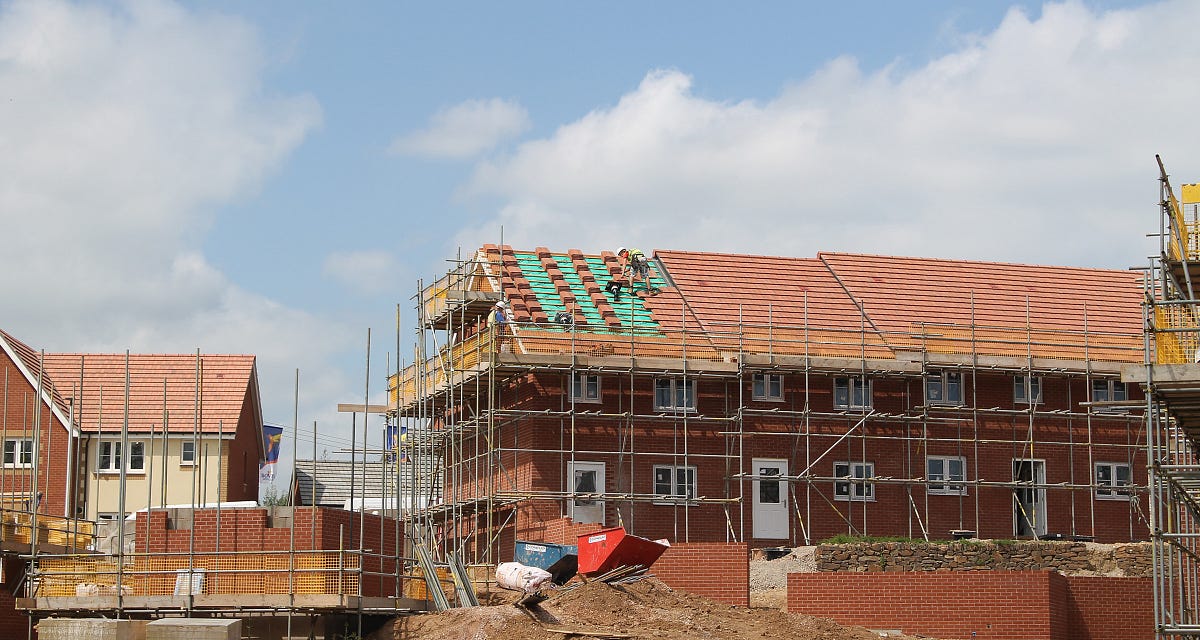 Finding the Perfect Construction Team in Devon | by James Harbron | Medium