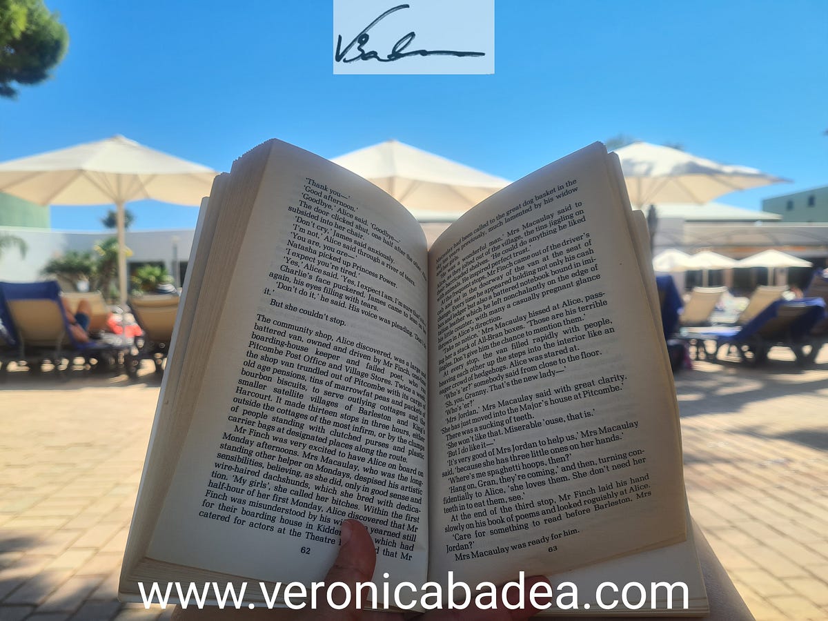 The 10 Books I Read in August 2022 | by Veronica Badea | Medium