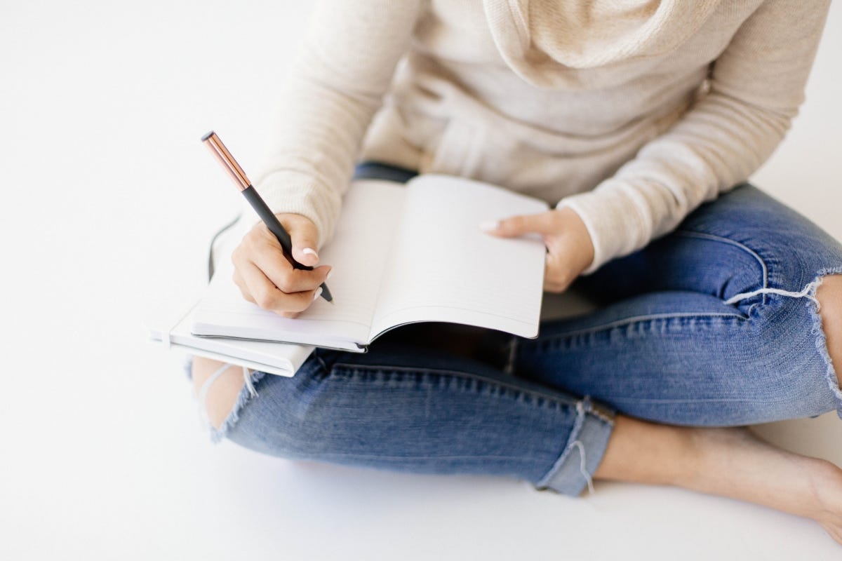 5 Tips for Telling REALLY Good Stories | by Julie Schoen | Medium