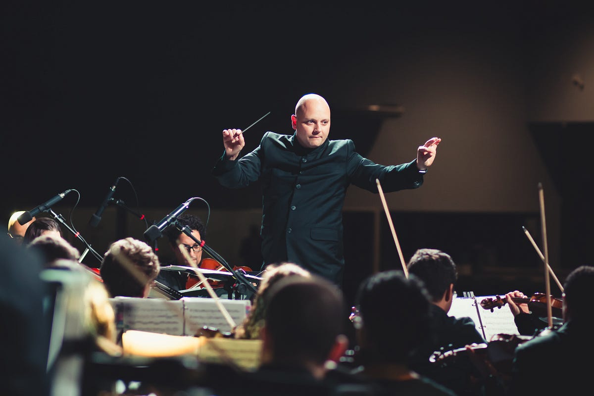 Is the Conductor the Leader of the Orchestra? | Alto Clef Diaries