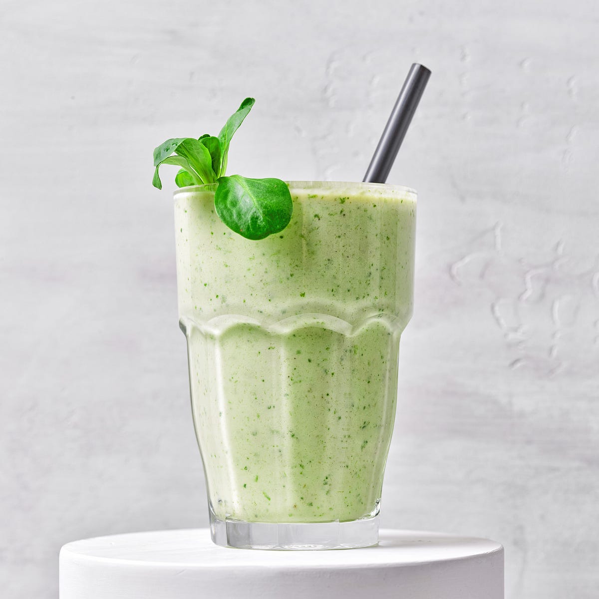 6 Detoxifying Gut-Friendly Smoothie Recipes | by Piping Rock | Sep ...