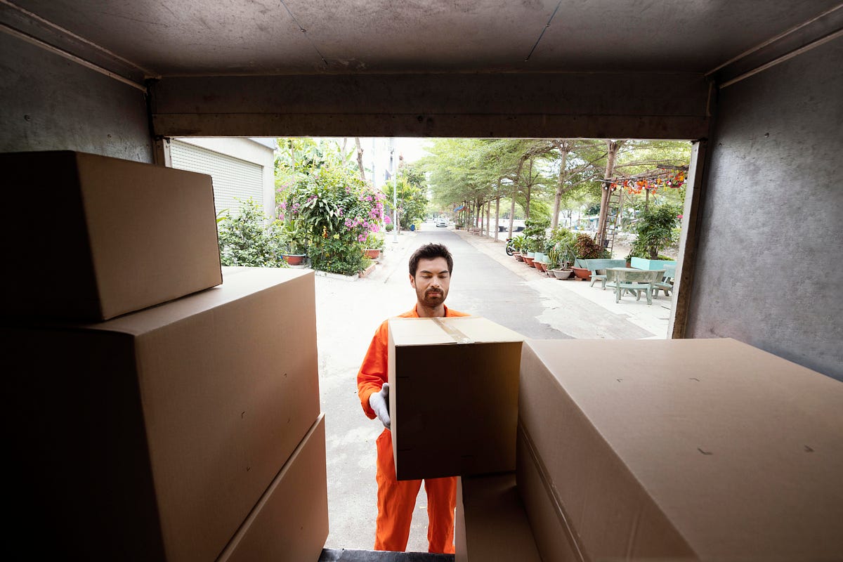 What is return load in fleet management? | by VegitOne | Medium