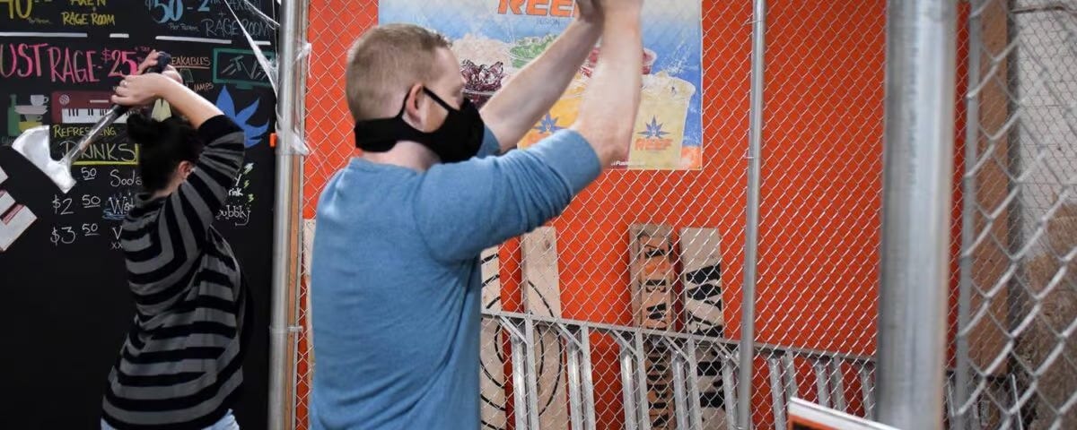 The Ultimate Indoor Axe Throwing Guide For Beginners Axe Whooping