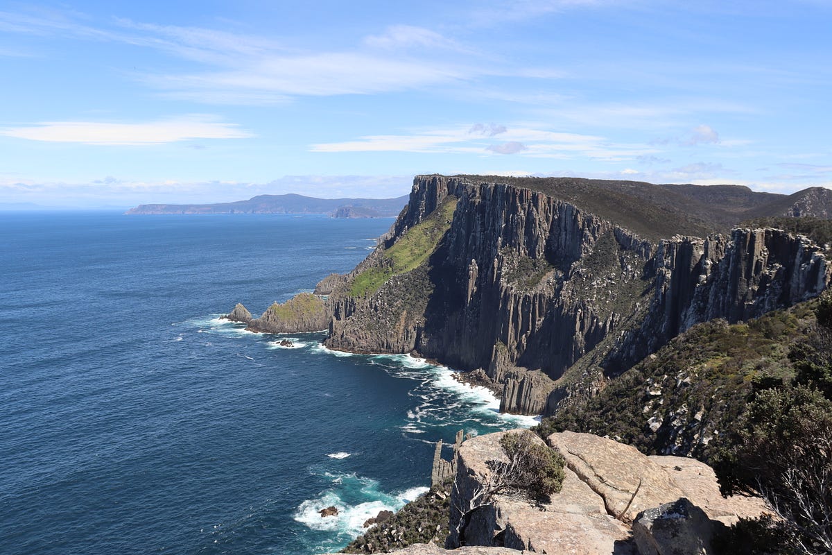 Hiking Tasmania’s Three Capes Track | by Andrea Hoymann | Globetrotters ...