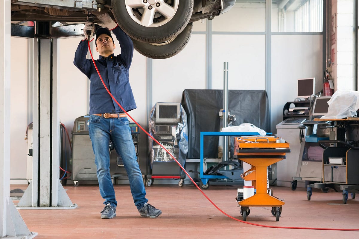 4 Warning Signs of a Bad Car Repair Workshop in Tucson | by Bella Lane ...