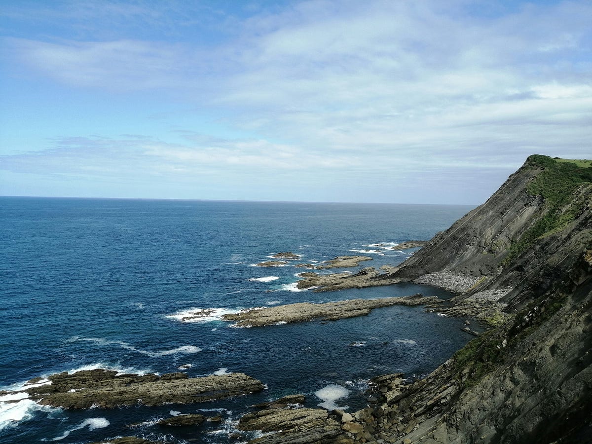Mistral AI publicizes Codestral 25.01: new SOTA light-weight and quick ...
