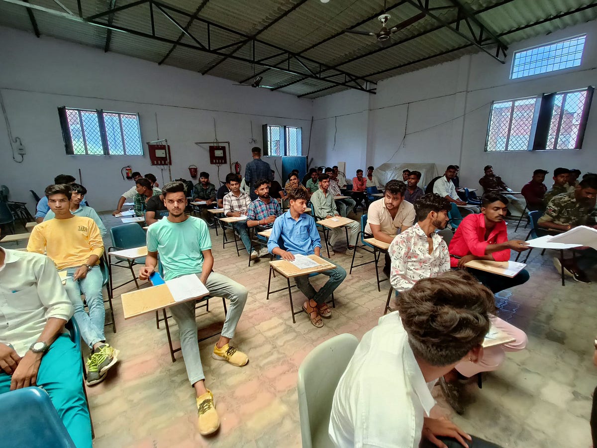 №1 NCVT Approved ITI College in Moradabad - Moradabad Iti - Medium