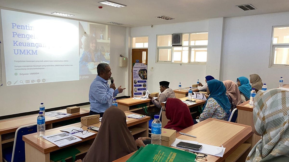 Edukasi UMKM Pentingnya HPP dan Fintech | by Umsida Menyapa | Jul, 2024 | Medium