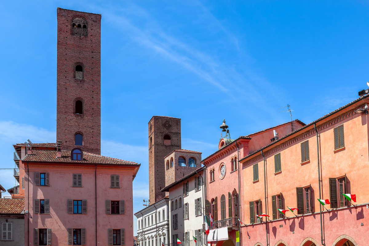 Alba in Autumn: A 3-Day Itinerary for Truffles, Wine, & Fine Dining ...