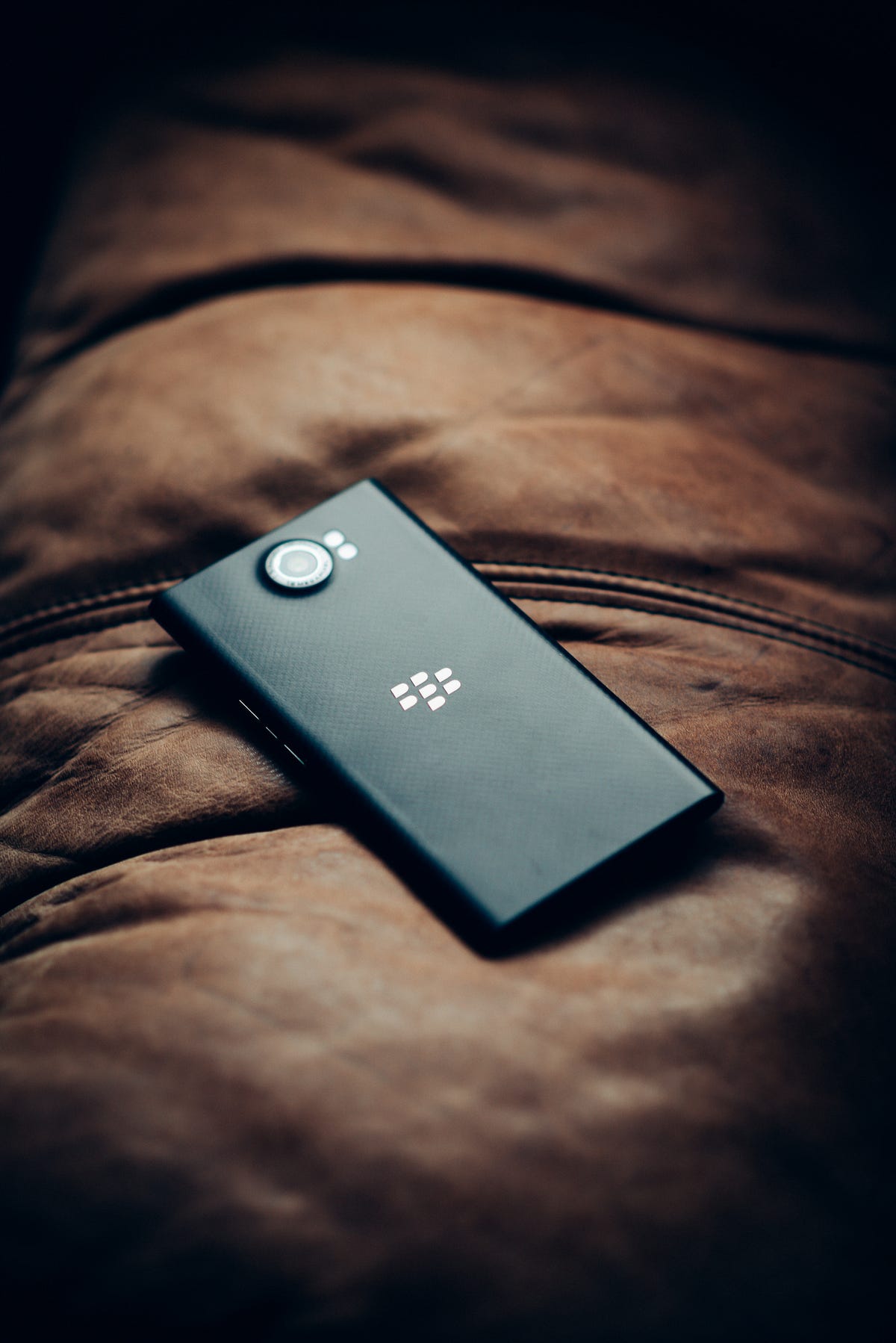 What if BlackBerry Had Survived the Smartphone Wars? | by Aze | Medium