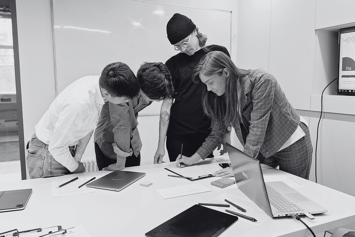 Want to Make Things Easy for Your Team? | by Marc Randolph | Medium