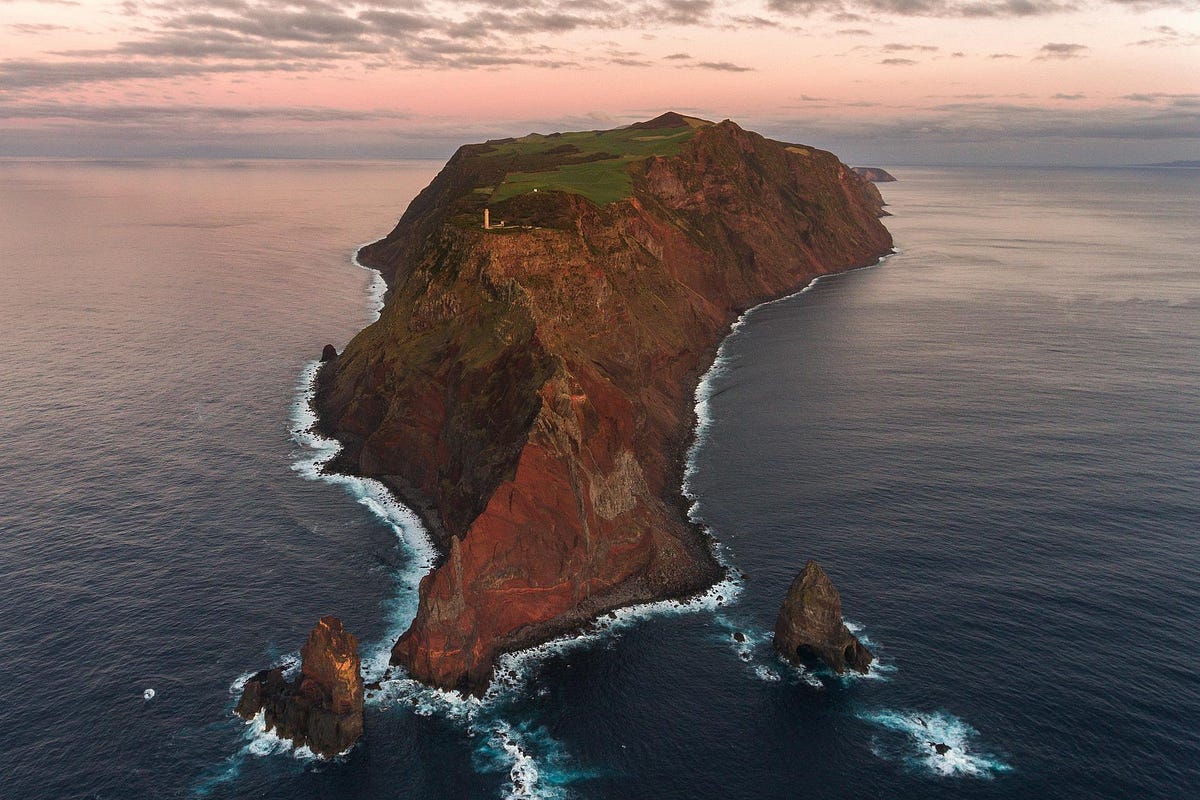 10 Reasons To Visit the Azores in Summer | by Kua Lina | Globetrotters ...