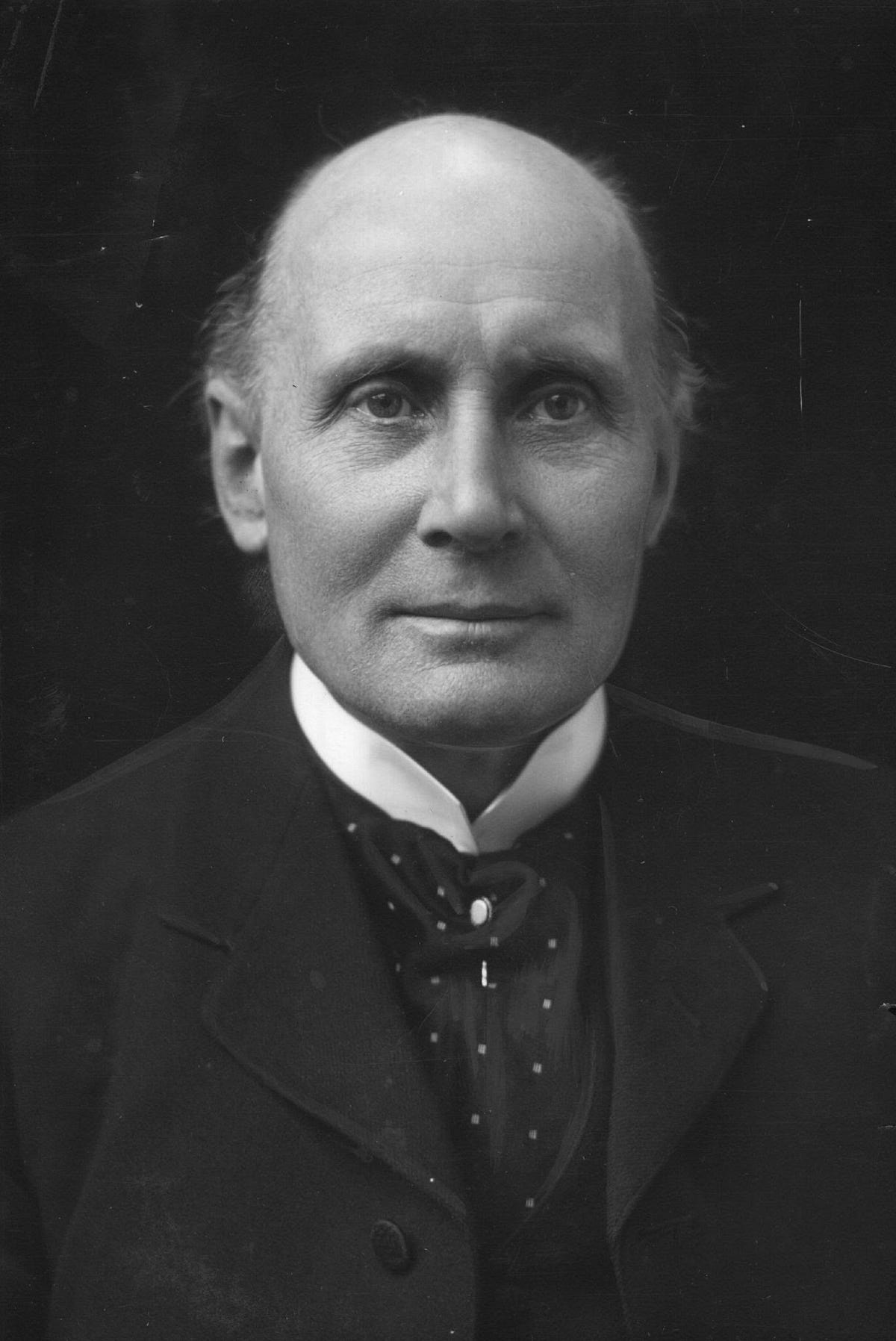 Day 30: Alfred North Whitehead (1861–1947) | by Ali Khan | 30 ...