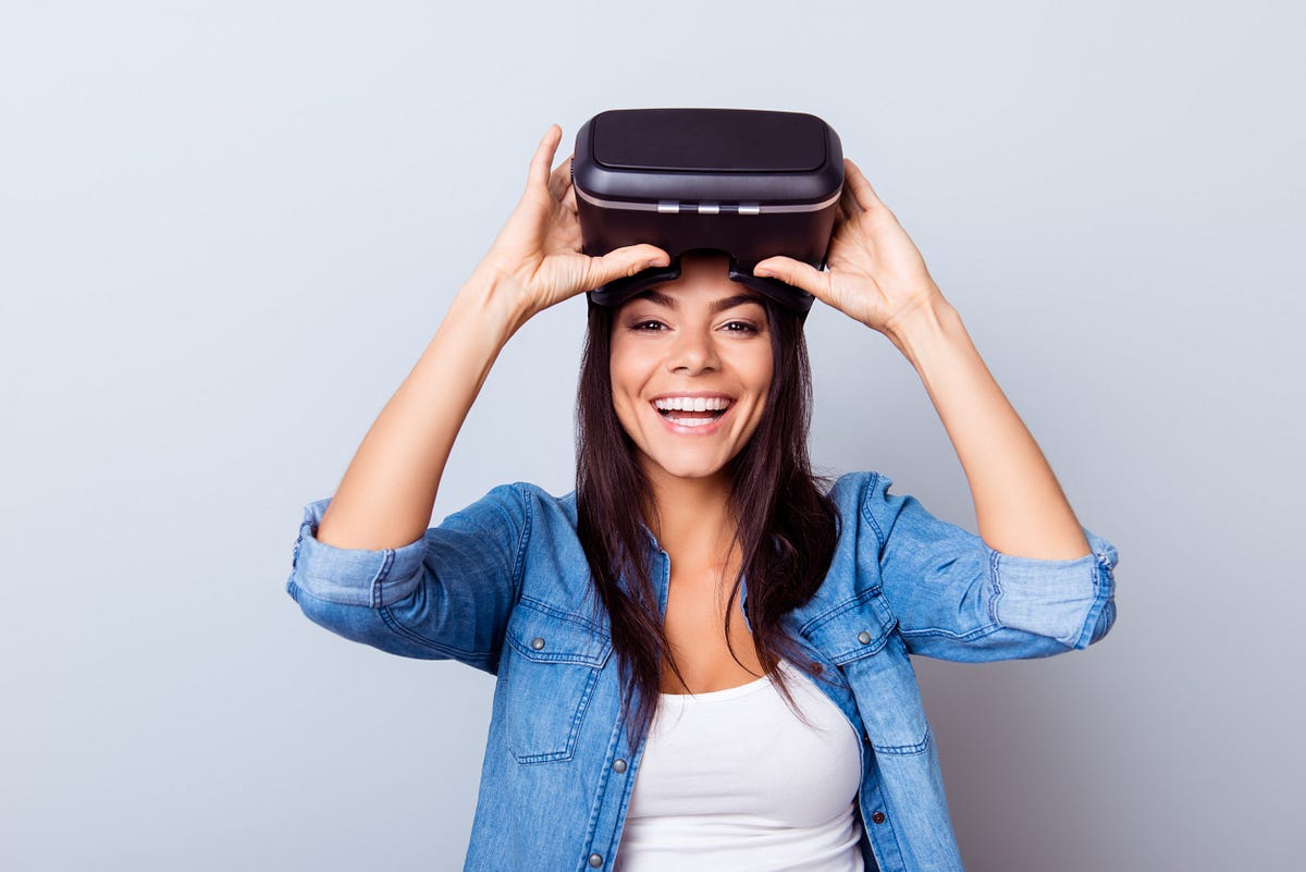 “Virtual Nomads”: Grab Your Ticket to a High-Income VR Travel Empire | Medium