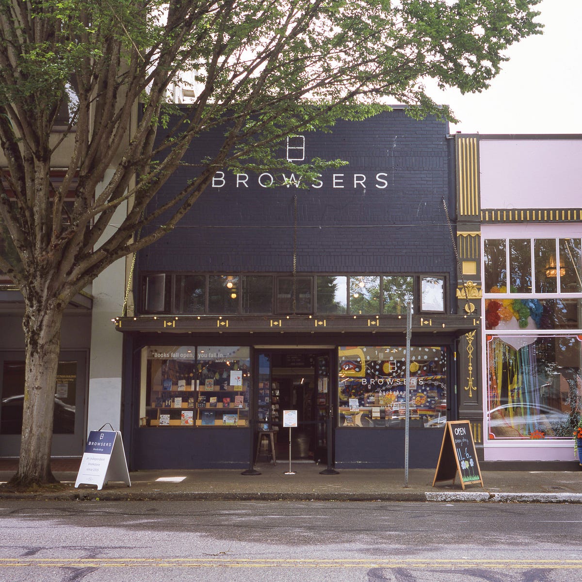 Between the Lines: What it’s Like to Own a Bookshop | by Klipsun ...