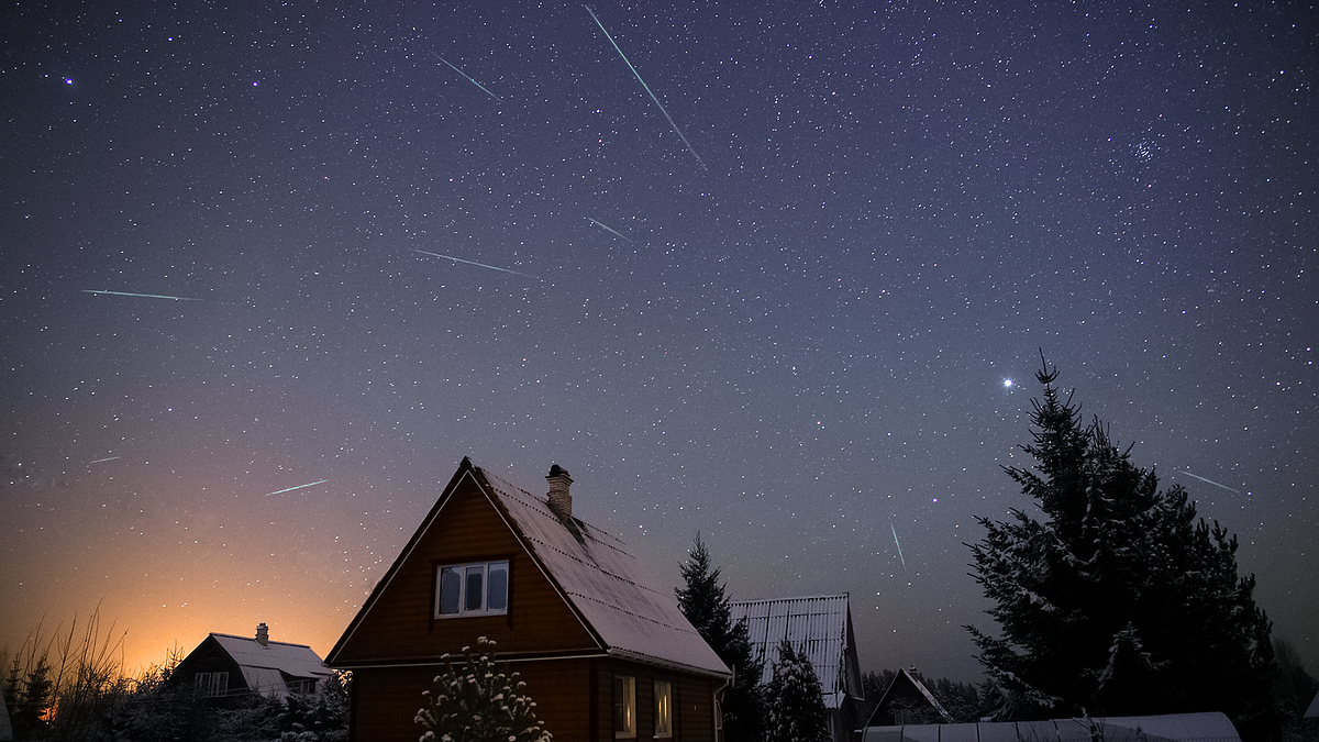 Watch for the Greatest Leonids in the Moonless Sky | by Star Walk | Medium