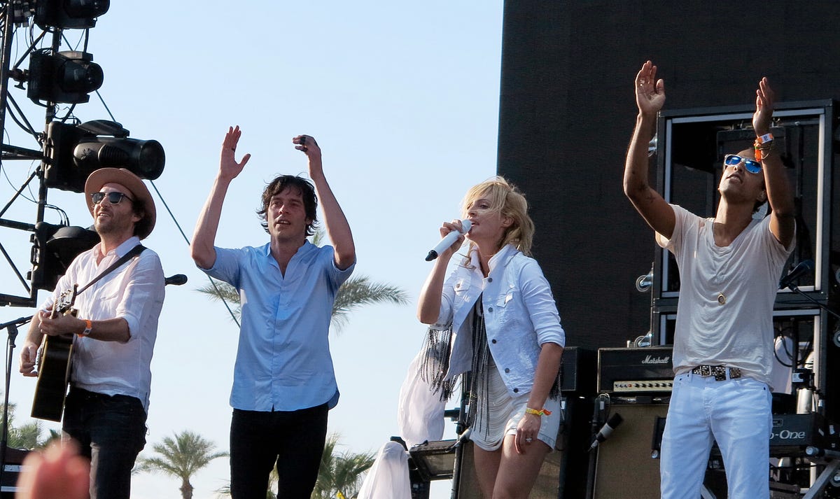 Metric, ‘Formentera’ — Album Review ★★★★☆ | by GSG Media | Medium