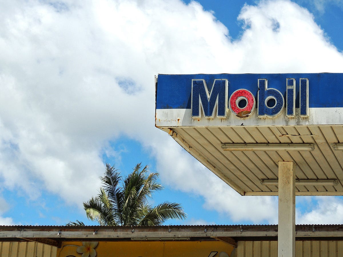 ExxonMobil gets drilled on climate lobbying (2021) | by Tumelo mole | Tumelo | Medium