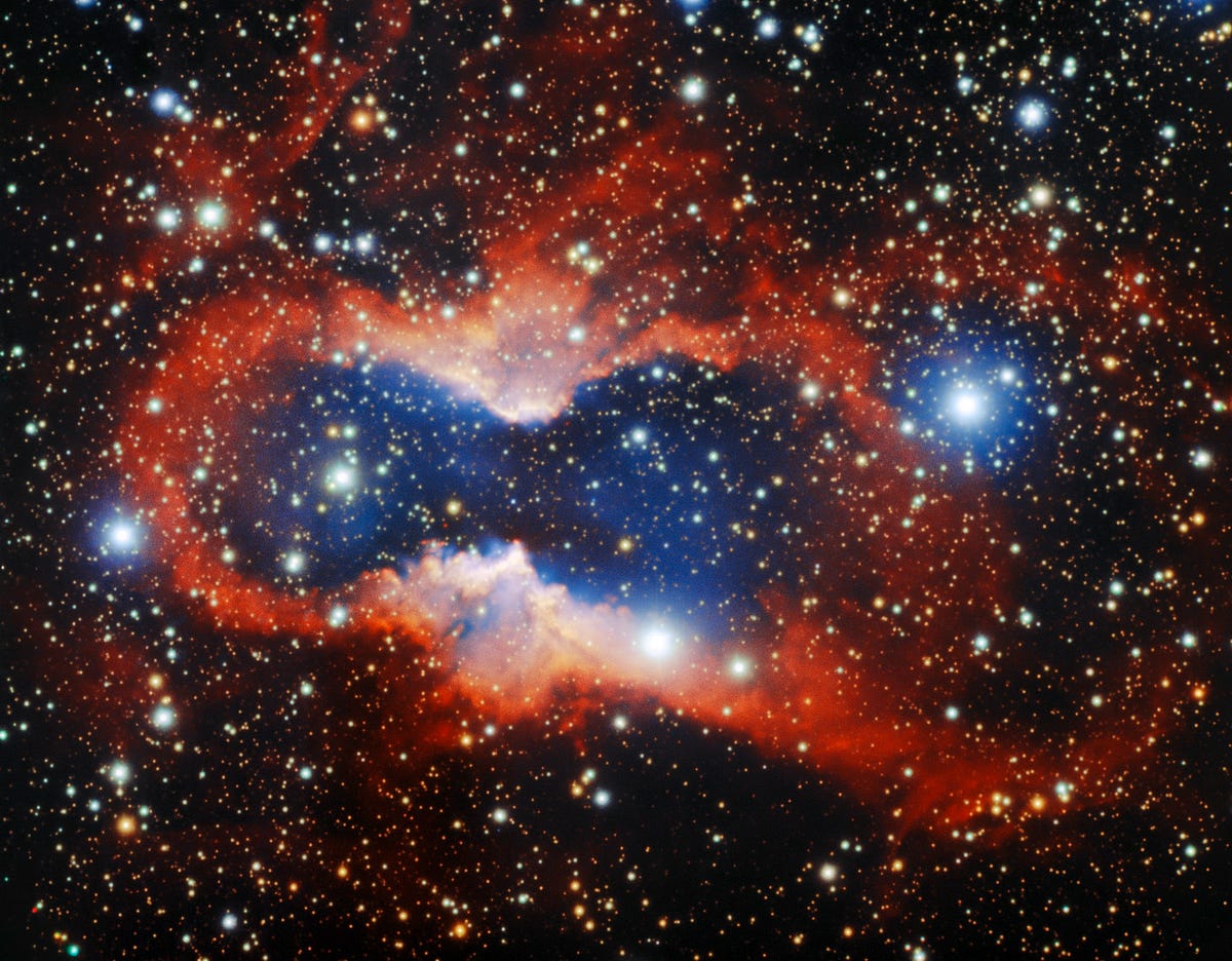 CVMP 1. A splendid planetary nebula in the… | by Michele Diodati ...