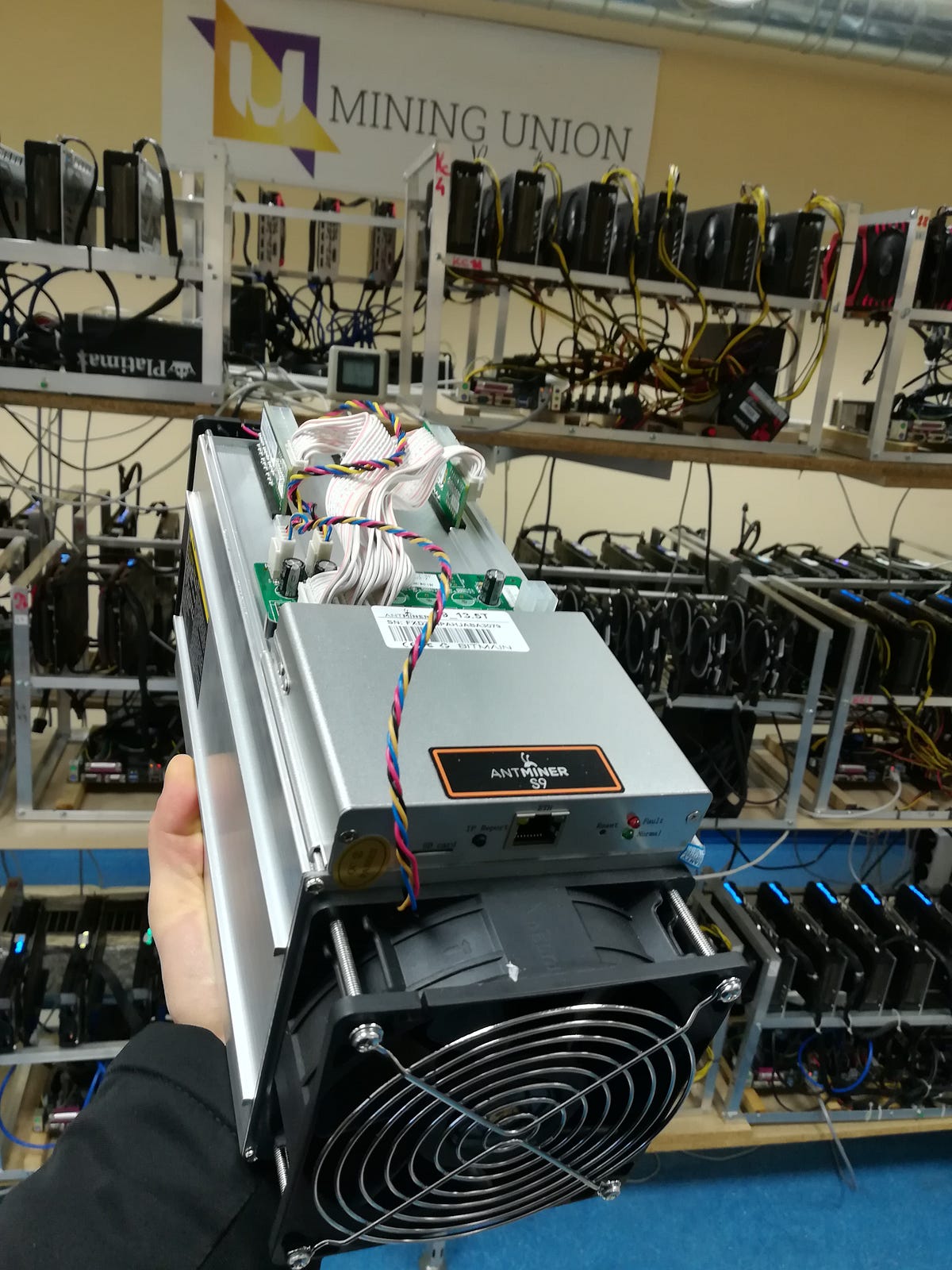 The first Antminer batch has already arrived. 2018.03.24 | by Mining ...