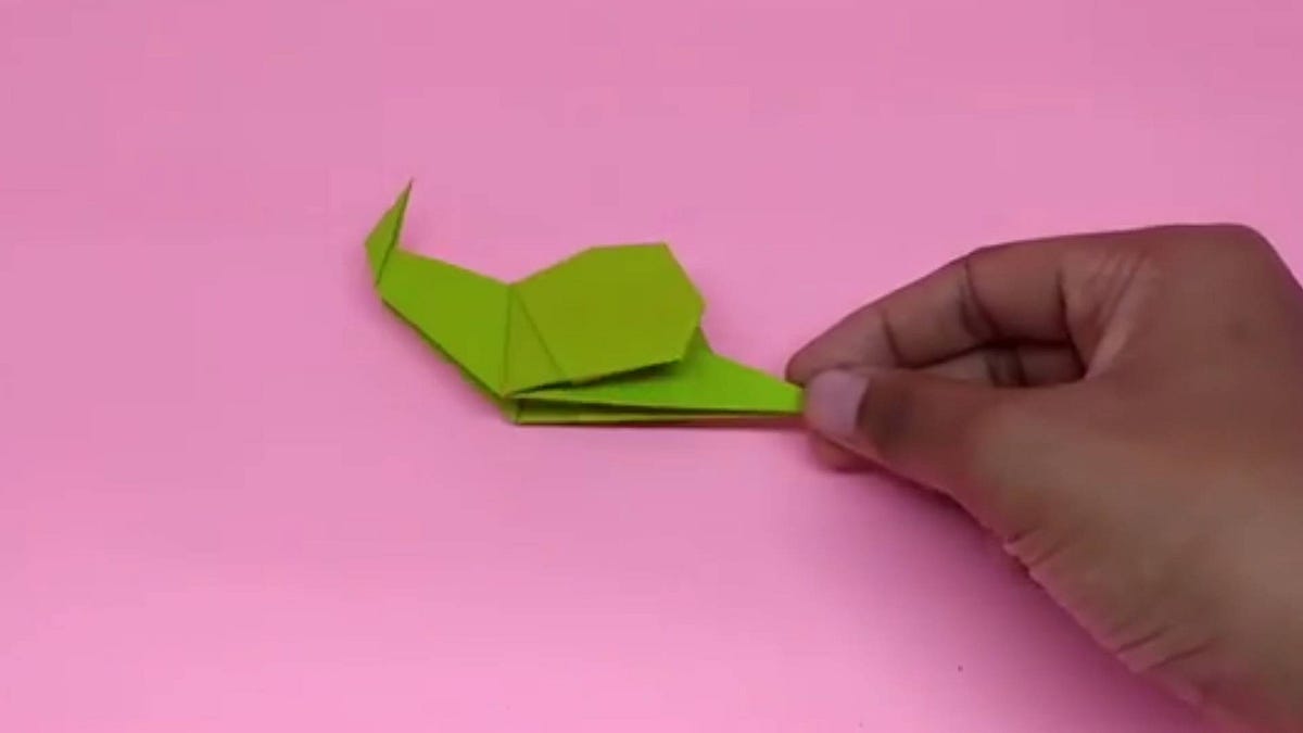 How to Make an Awesome Origami Snail — Easy Origami Tutorials - Daily ...