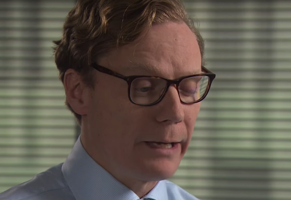 Body Language Analysis №4240: Cambridge Analytica’s Alexander Nix ...