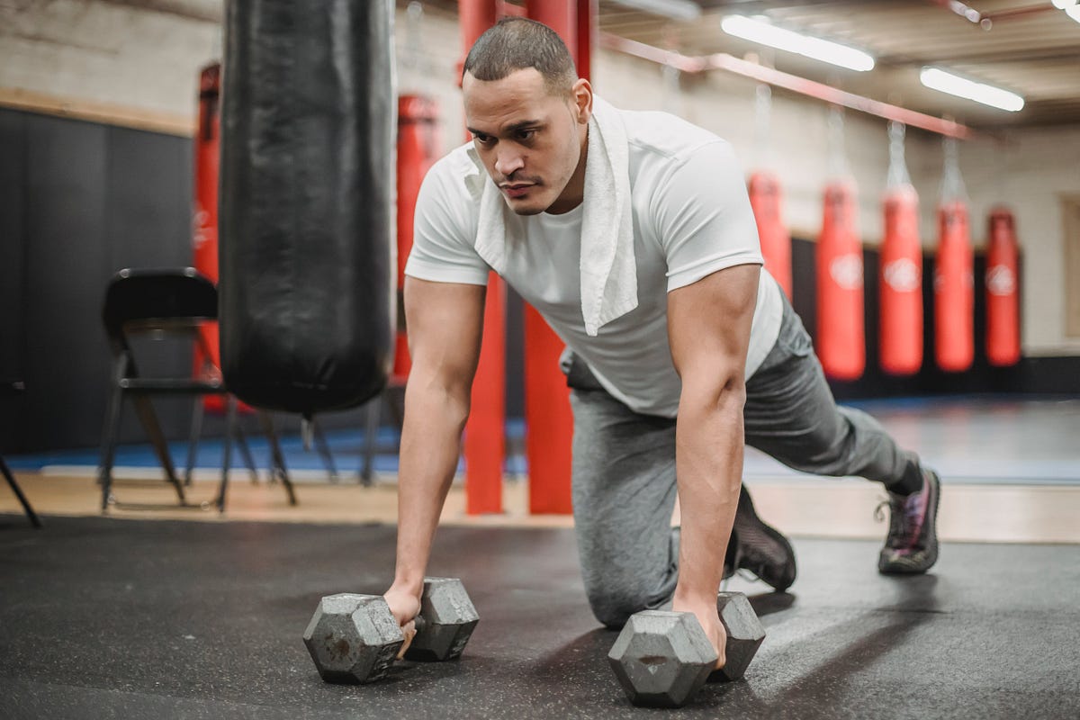 The Ultimate Core Challenge That’ll Unlock Your Tight Hips and Back in ...