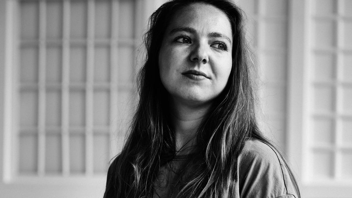 Hoe Lisanne van Sadelhoff vergat wat veerkracht was | by Bowi | Das Mag | Das Mag Publishers