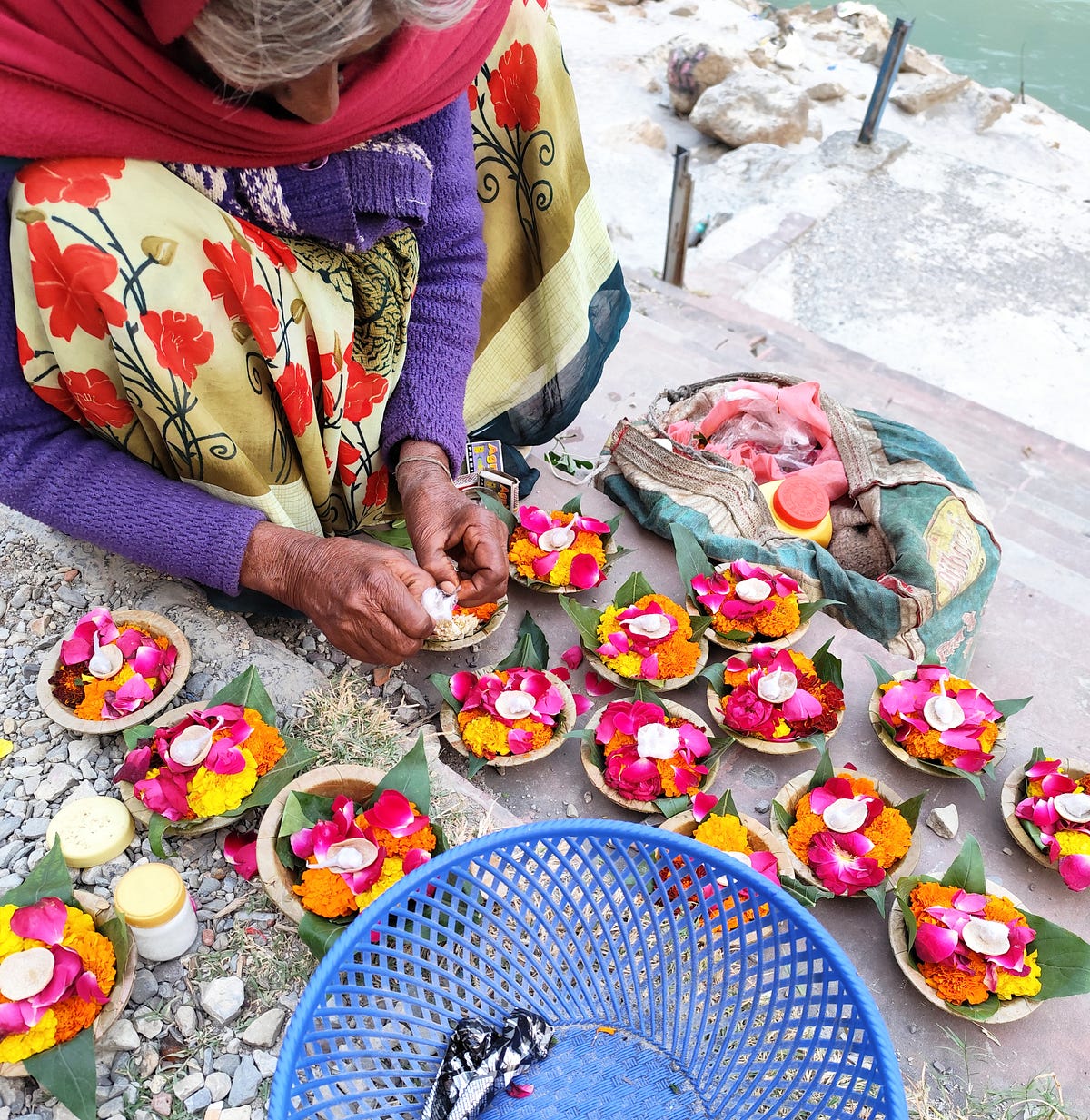 Monkeys, masala dosas, Ganga dips, and yoga in Rishikesh | by María ...