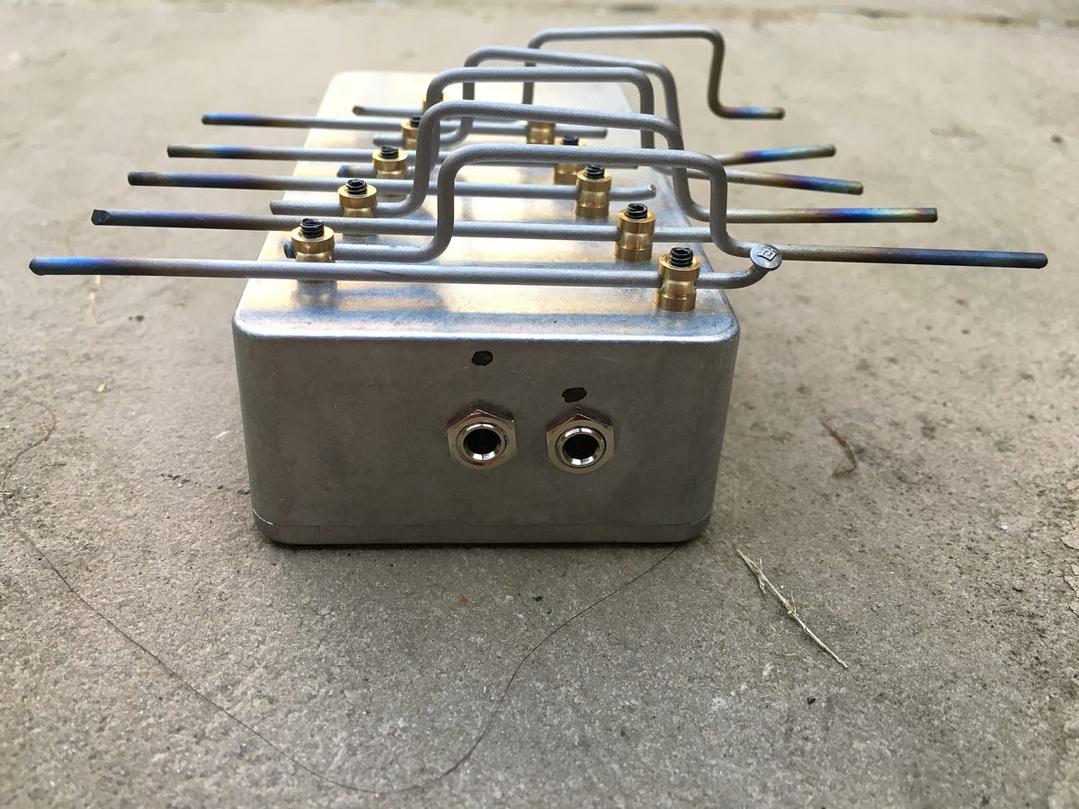 How to build an electric mbira from titanium bicycle spokes and radio ...