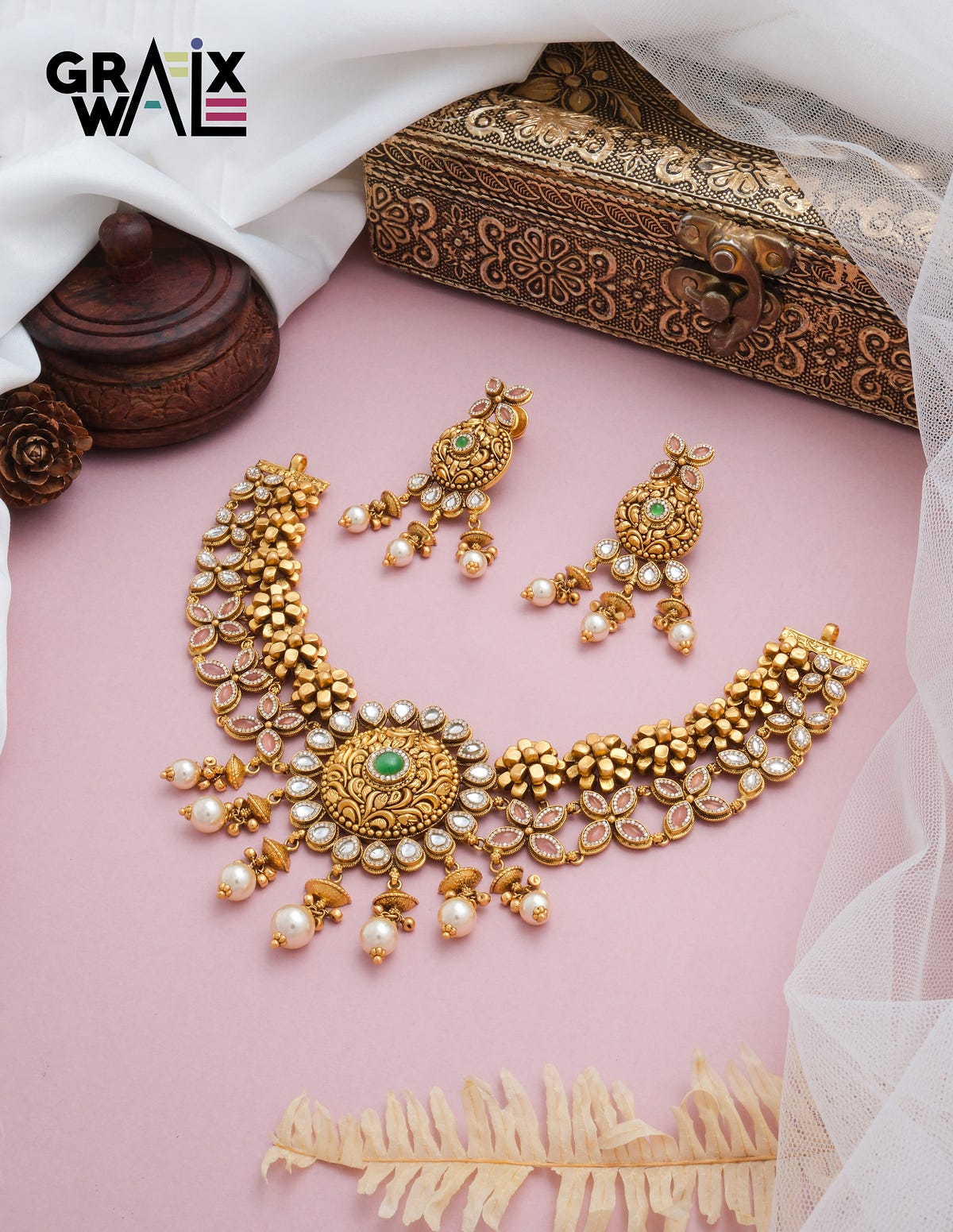 Custom Jewellery Photography - Som - Medium