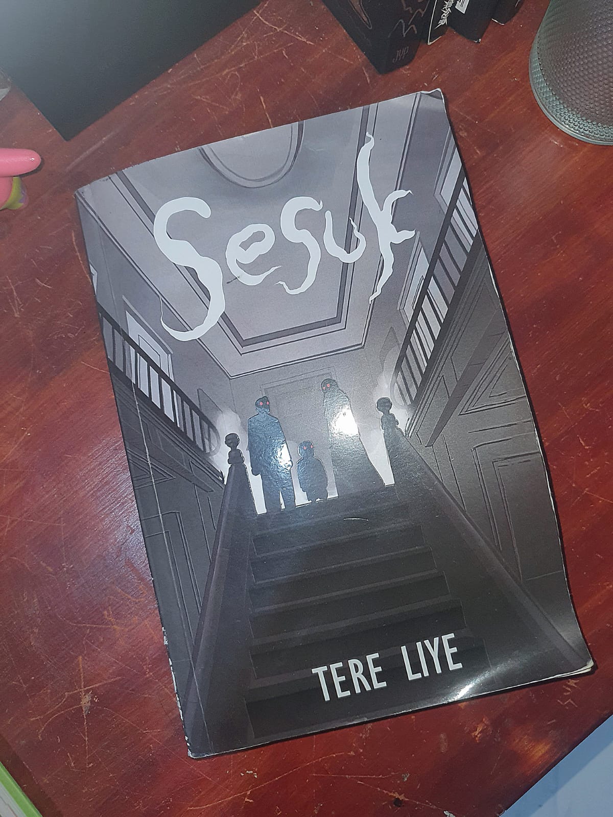 Buku : Sesuk olehTere Liye. Definisi dari ‘jangan nilai buku dari… | by ...