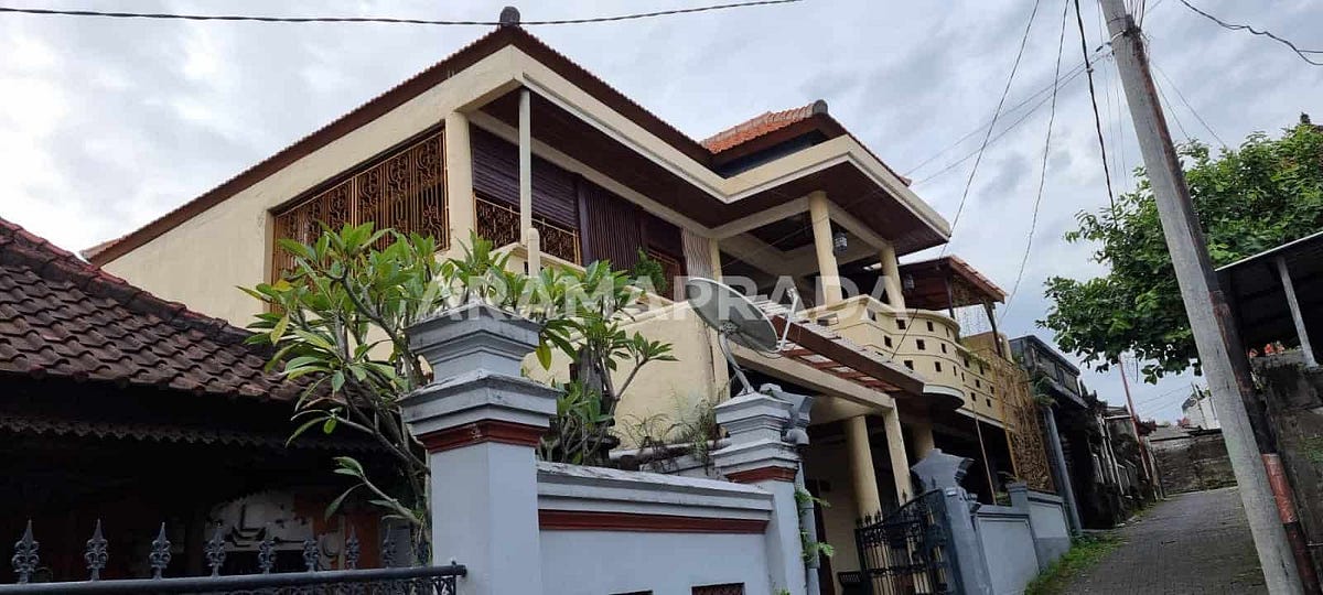 Dijual Rumah Luas Bangunan 350 Meter Persegi Ada Carport Kolam Ikan ...