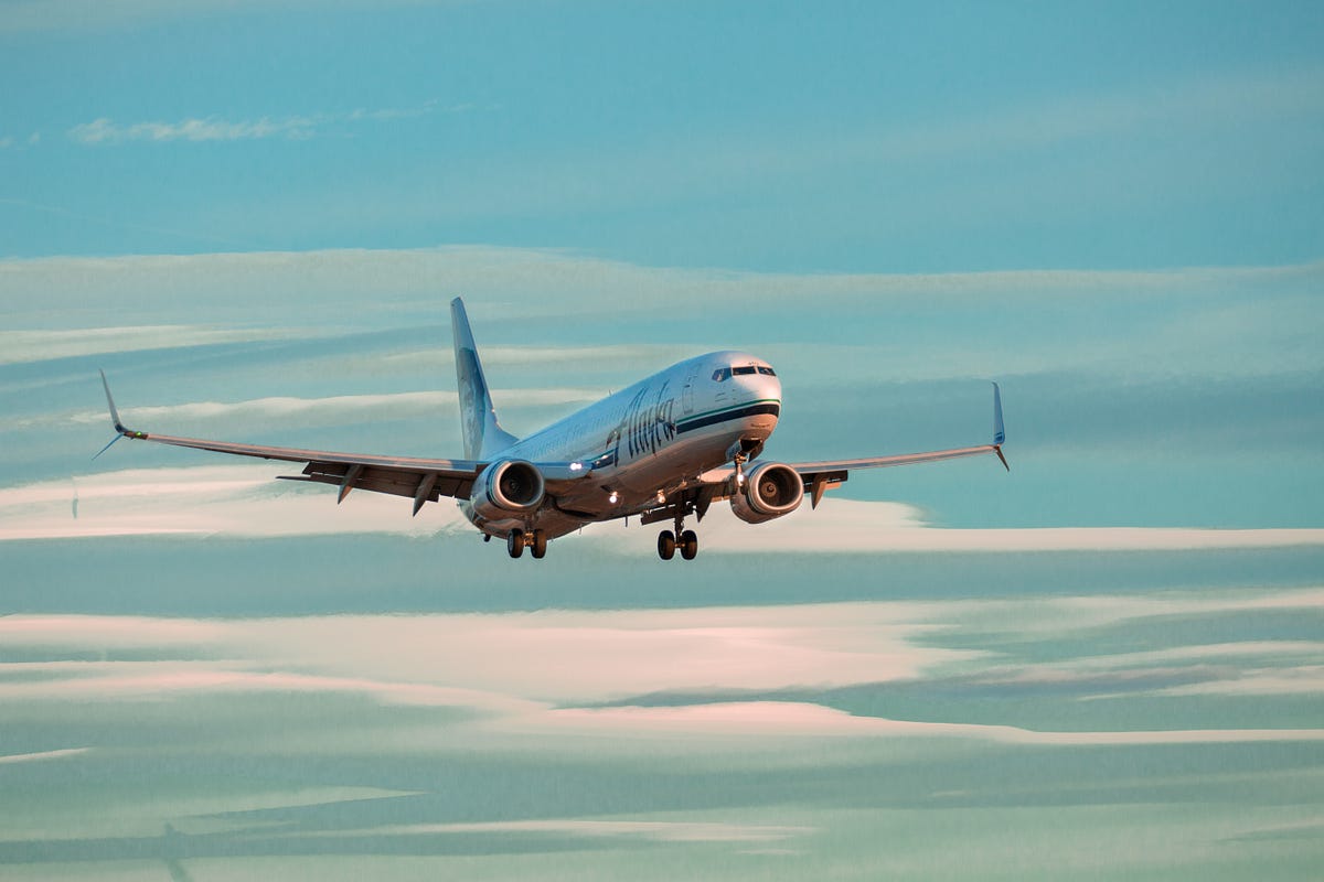How to Have a Smooth and Enjoyable Flight | by Online Flight Compare ...