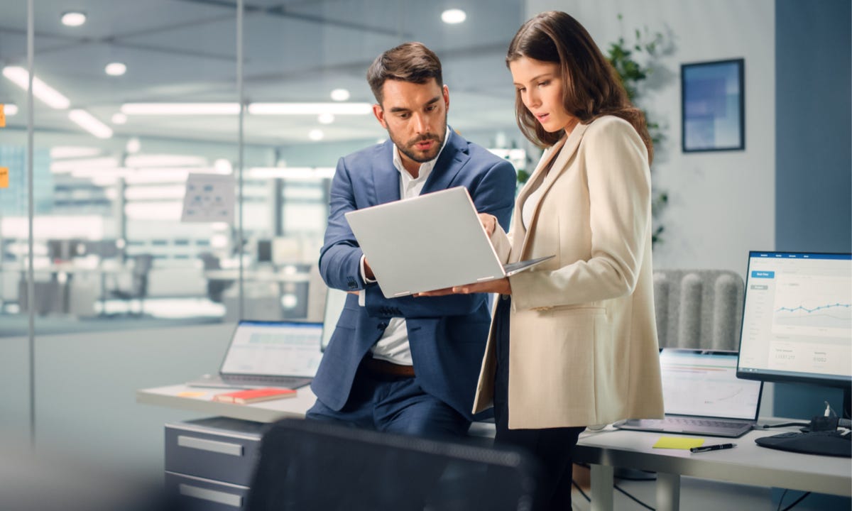 What are fractional CFO services? - Luna Morris - Medium