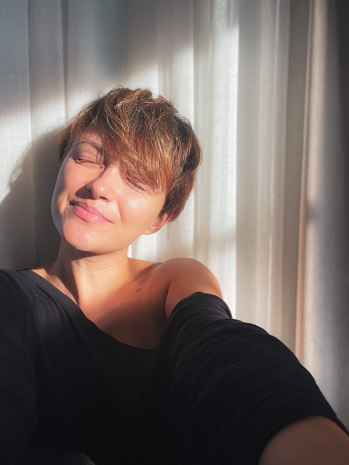 The Contrast of Life and Crossing Borders | by Simona Toma | Know ...