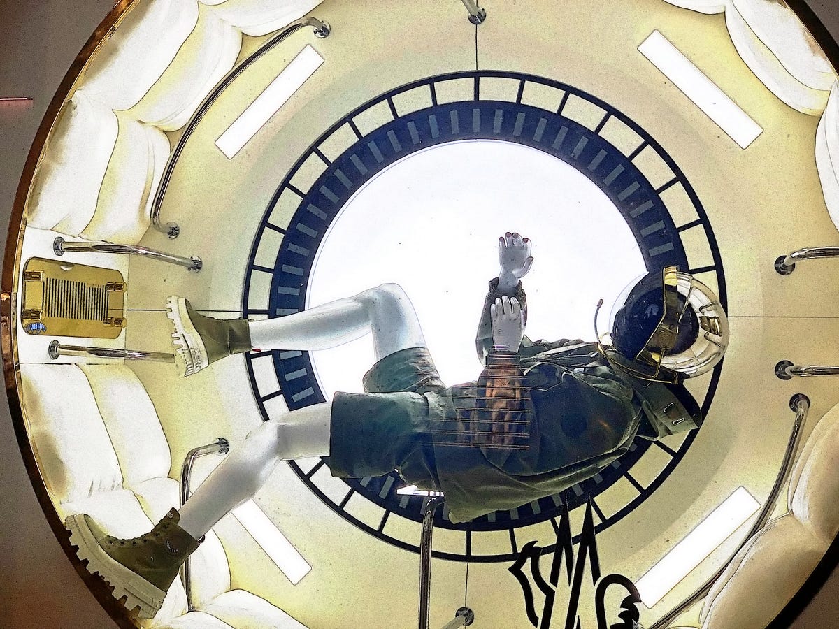 3 Disturbing Reasons a Narcissist Stops Talking to You | by Chris ...