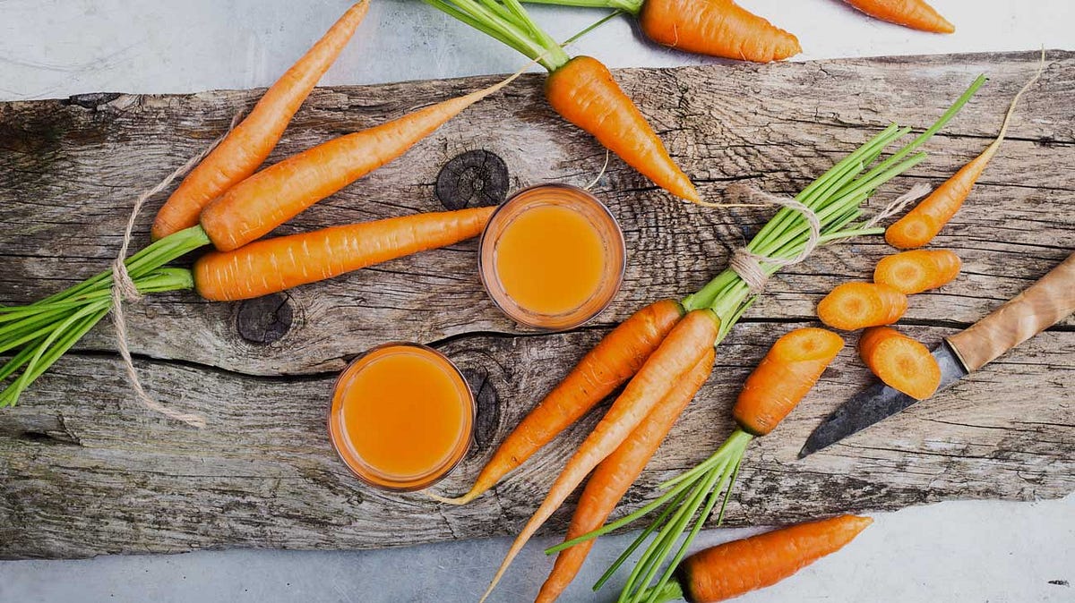 THE BENEFITS OF EATING RAW CARROTS EVERY DAY: EVEN FOR YOUR PUP! | by ...