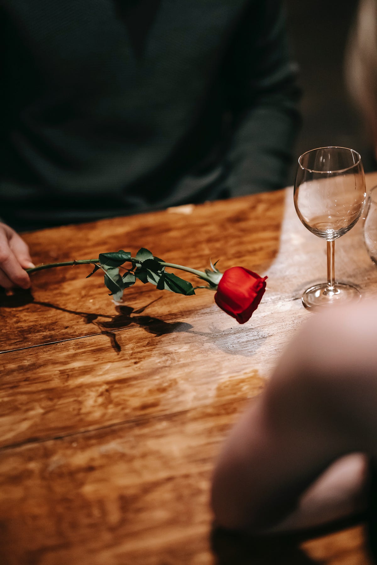 Navigating Modern Romance: Building Healthy Relationships in a Digital ...