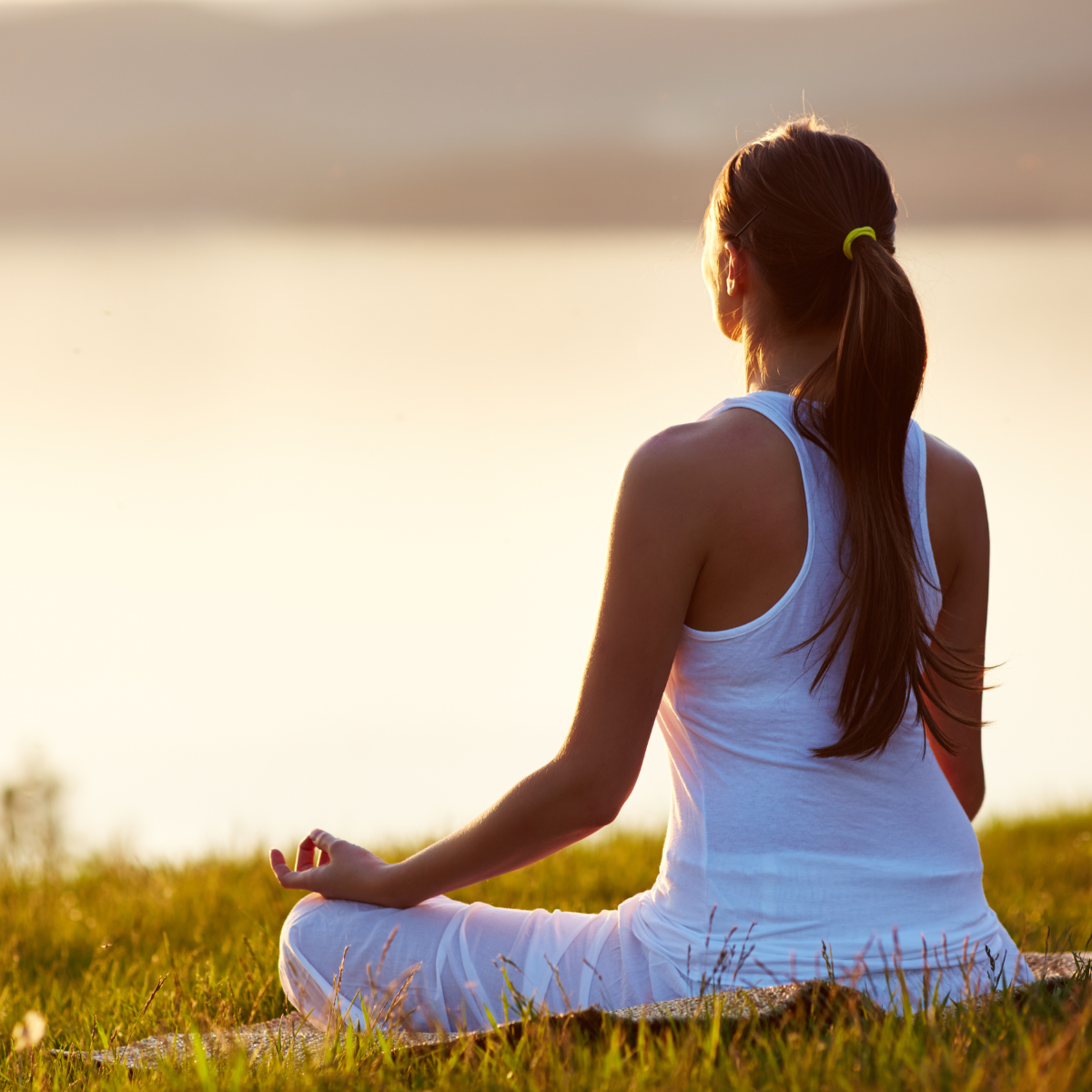 The Advantages of Meditation for Managing Stress and Anxiety | by ROWENA VERONA | Medium