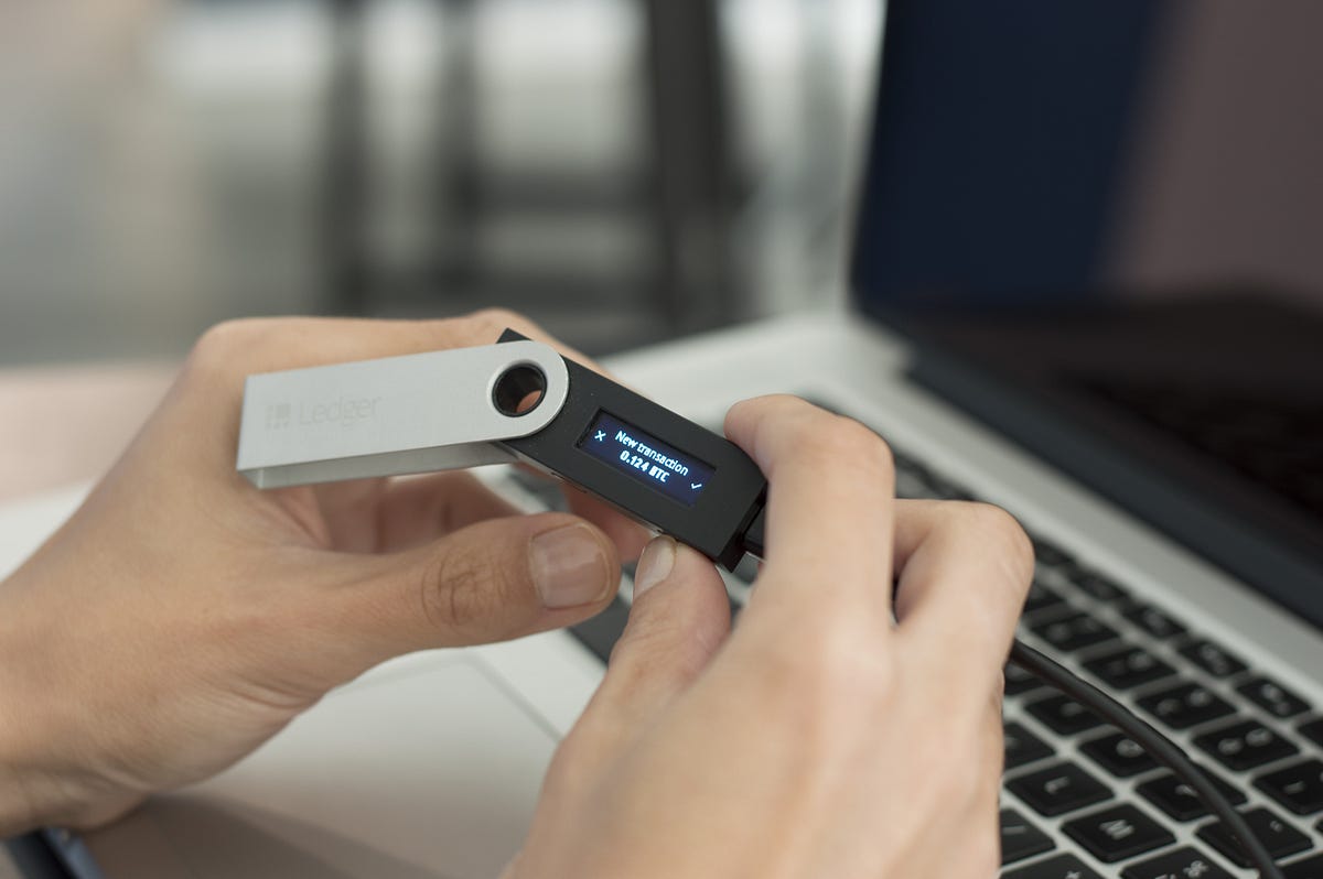 Setting up & Testing a Bitcoin Hardware Wallet Properly | by Russell ...