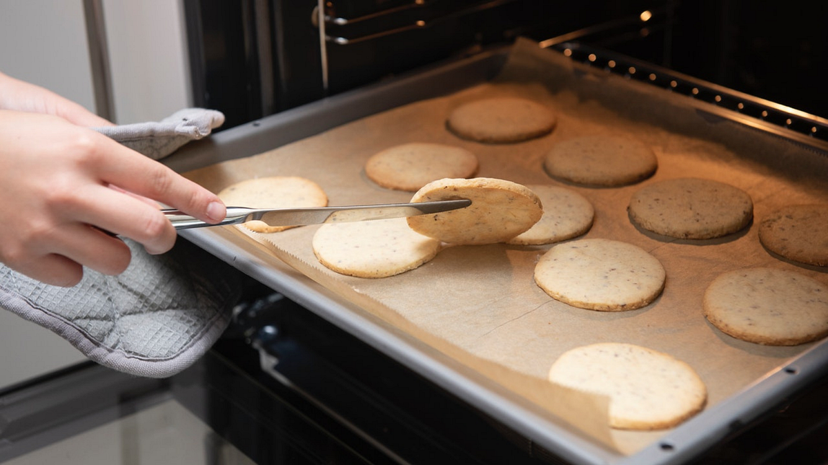 5 Simple Tips for making perfect cookies every time | by Toveyiv | Medium