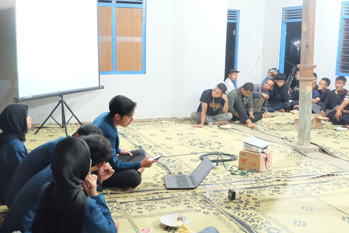 Sadar Pajak Melalui Pengenalan Pajak dan Manfaatnya Bersama KKN Universitas Diponegoro TIM II ...