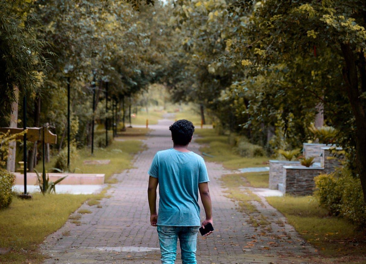 ‘SILENT WALKING’ IS THE NEW WORKOUT TREND ROOTED IN MINDFULNESS | by ...