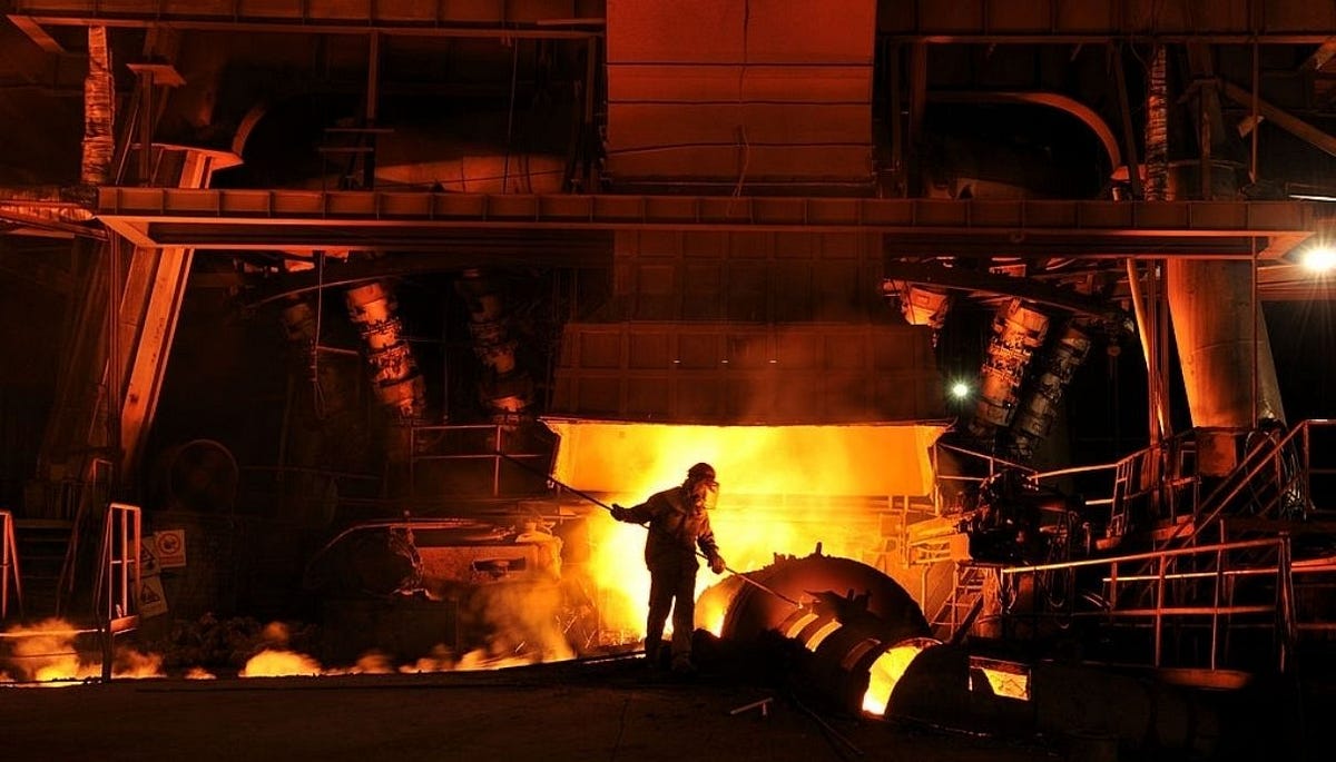 Tantangan dan Peran Industri Metalurgi dalam Transisi Energi | by ...